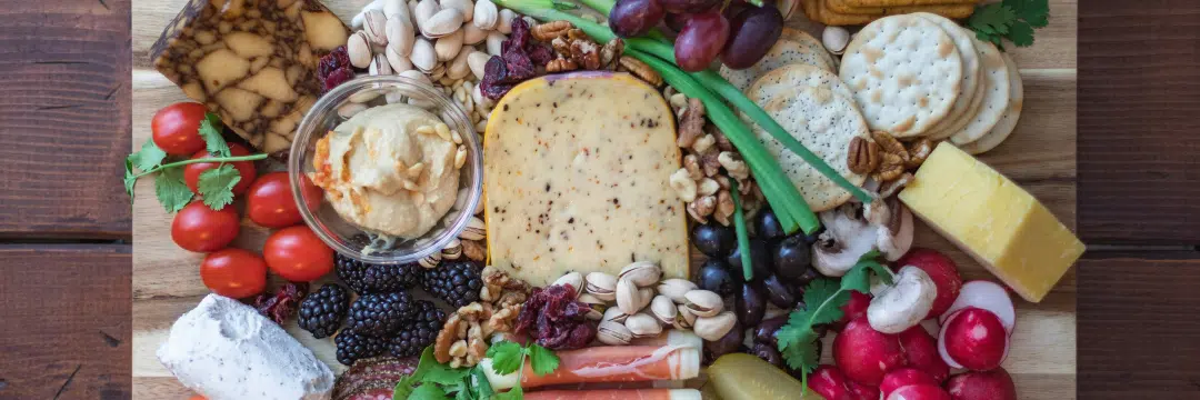 Zo stel je de perfecte borrelplank samen: Tips & Tricks | Klup